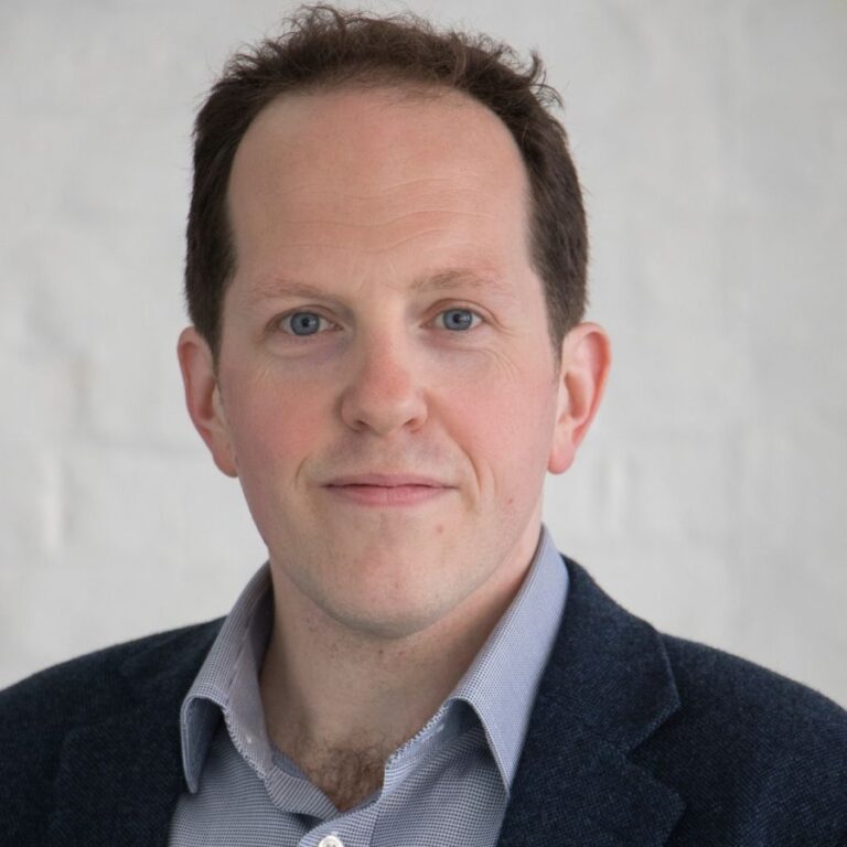 The Coaching Edge Podcast | From Stage to Strategy: Simon Delaney on ...